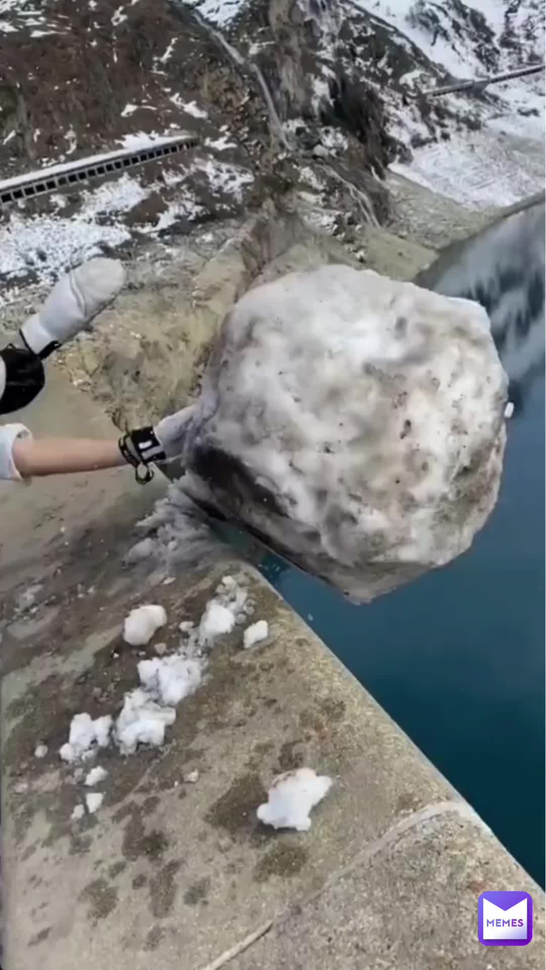 Post by @Agent_8 | Memes